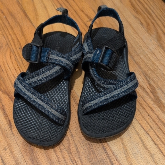 Chaco | Shoes | Chaco Black And Blue Outdoor Sandals With Zstrap Design ...